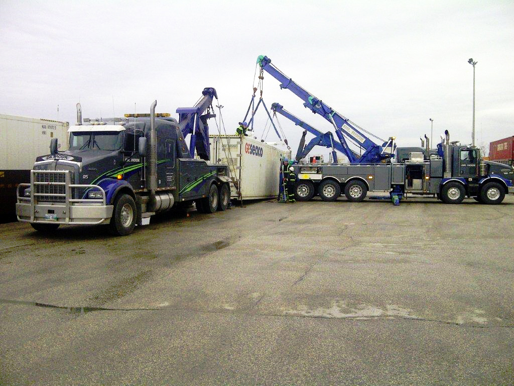 Dr. Hook Towing Services Ltd. (Winnipeg, MB) on TruckDown